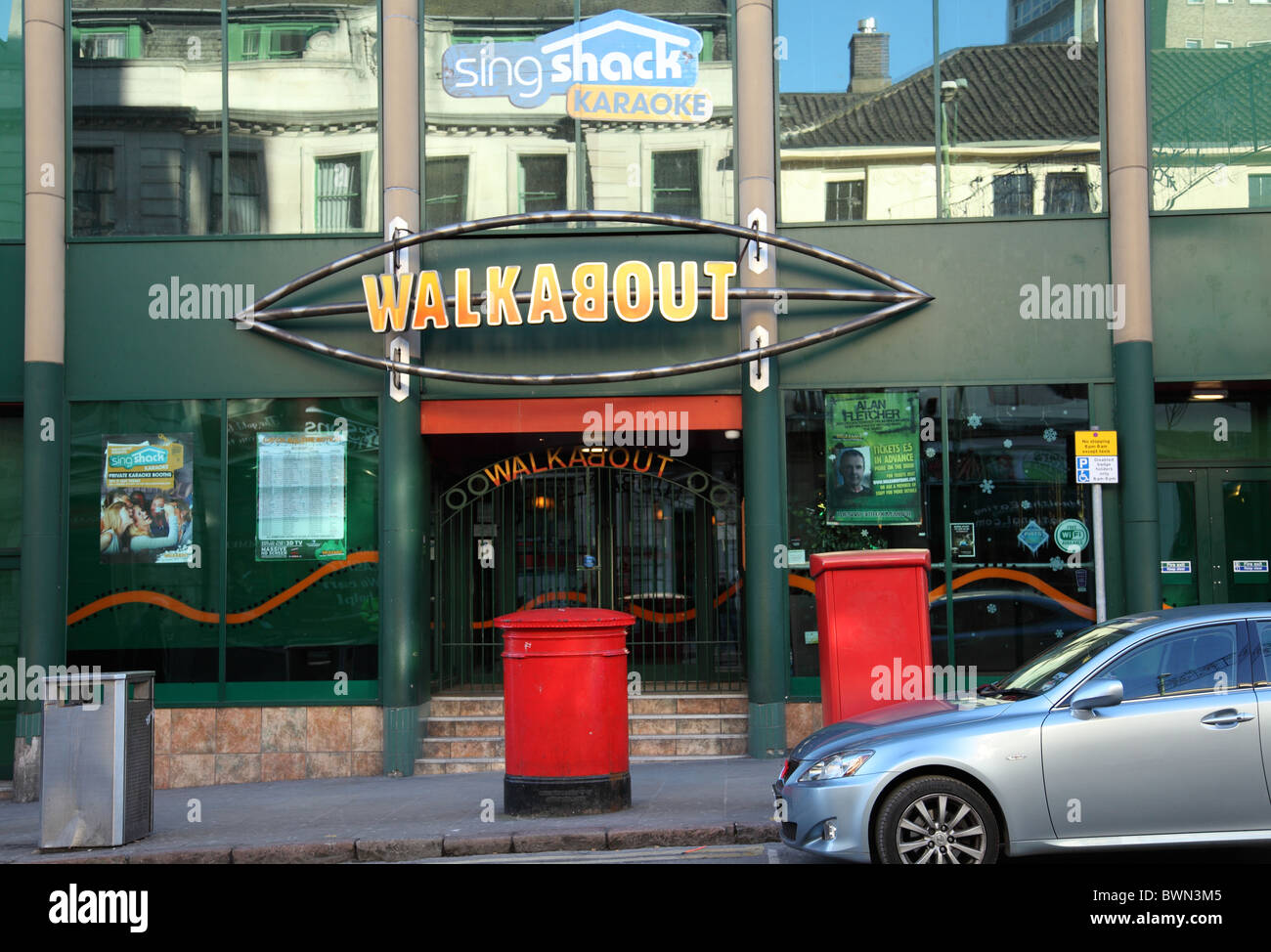 Walkabout pub hi-res stock photography and images - Alamy