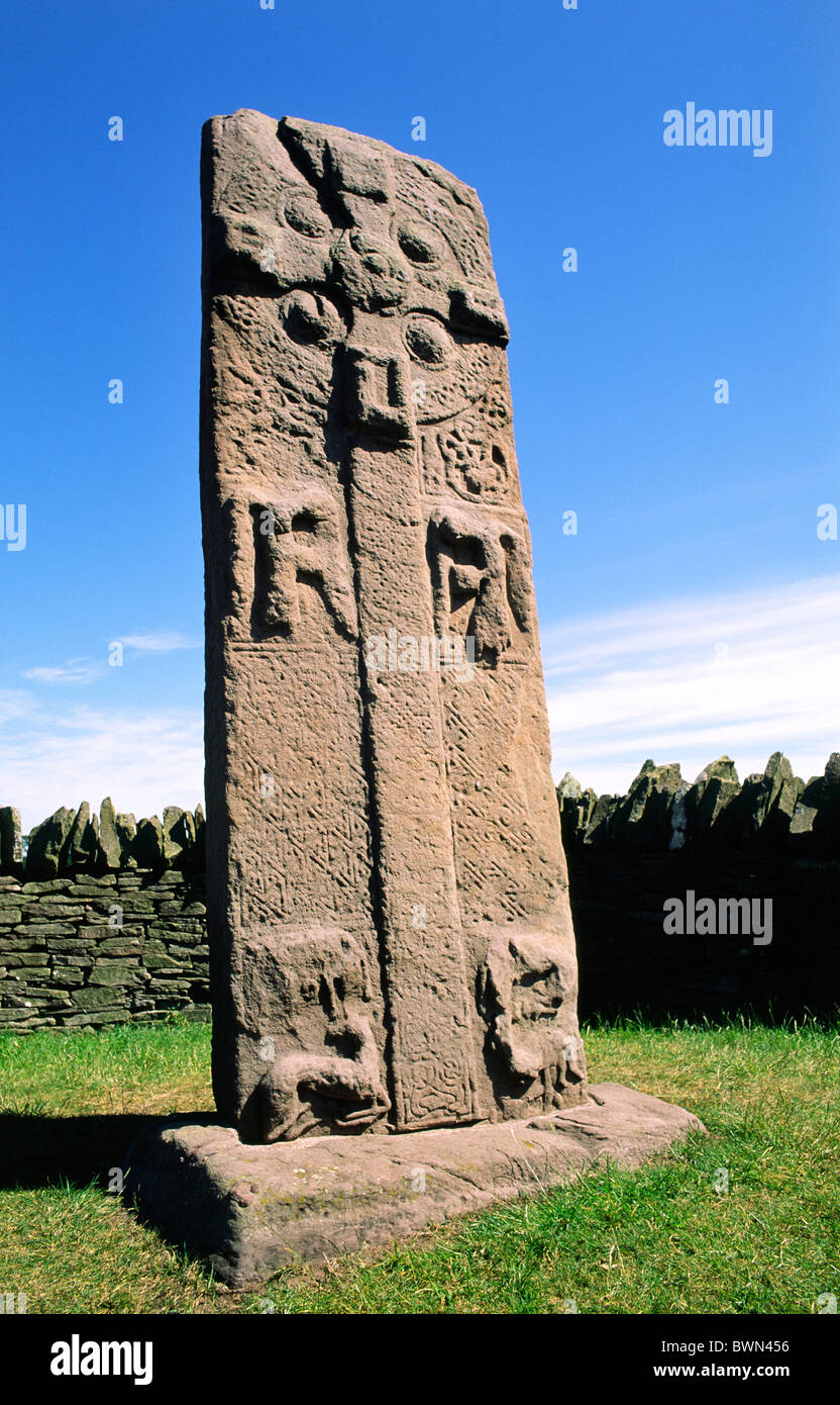 Pictish cross slab hi-res stock photography and images - Alamy