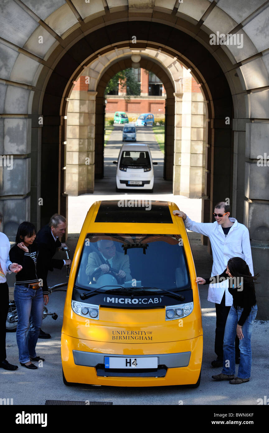 Bike cab bike taxis hi-res stock photography and images - Alamy
