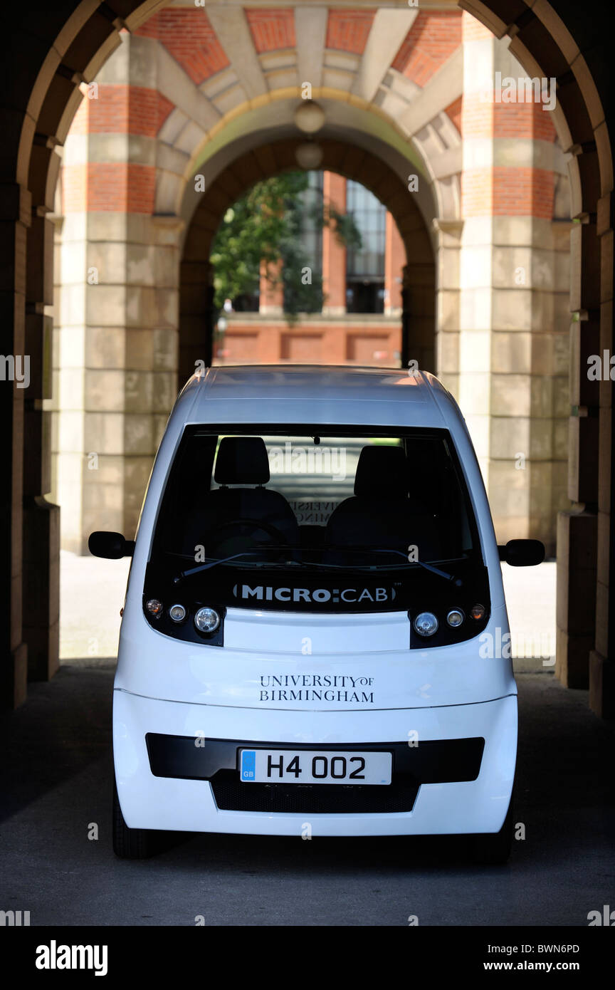 The fleet of hydrogen fuel cell 'Micro Cab' vehicles at the University ...