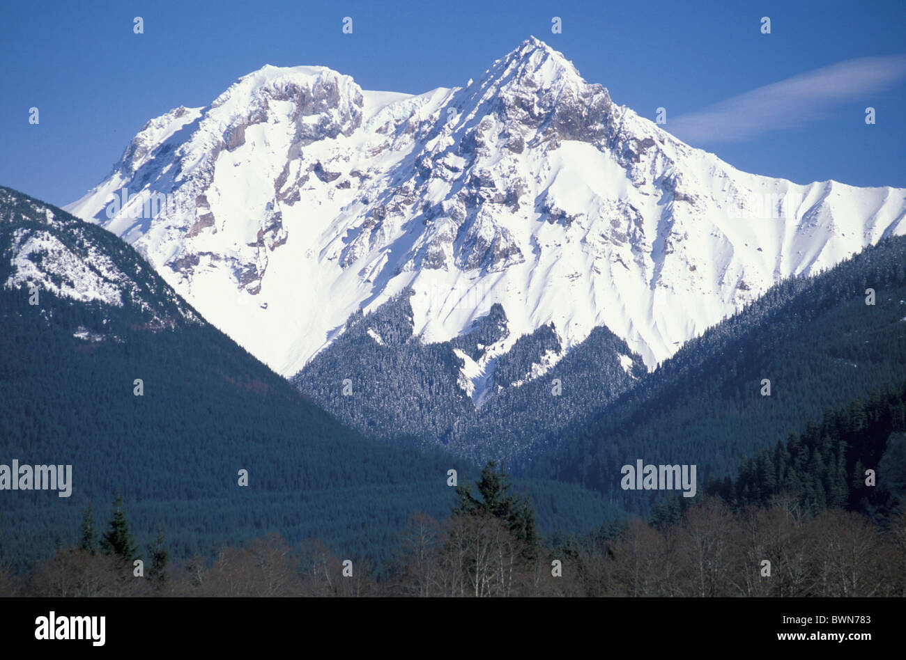 Mount garibaldi volcano hi-res stock photography and images - Alamy