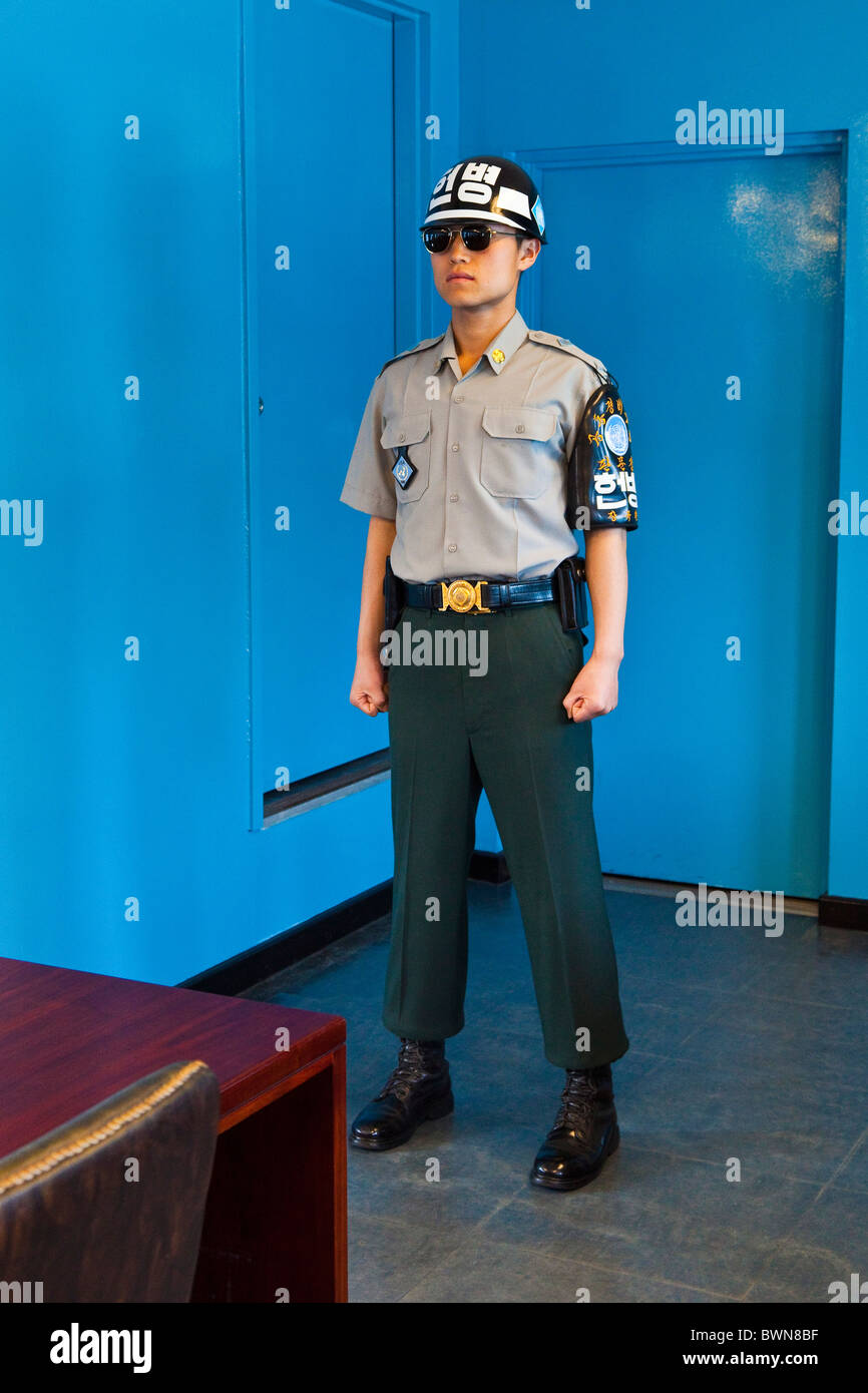 ROK soldier guard UN Command Military Armistice Commission Conference ...