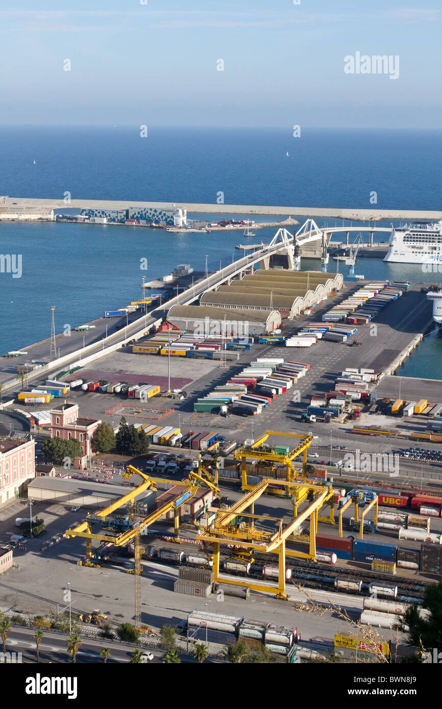 Entertaining port hi-res stock photography and images - Alamy