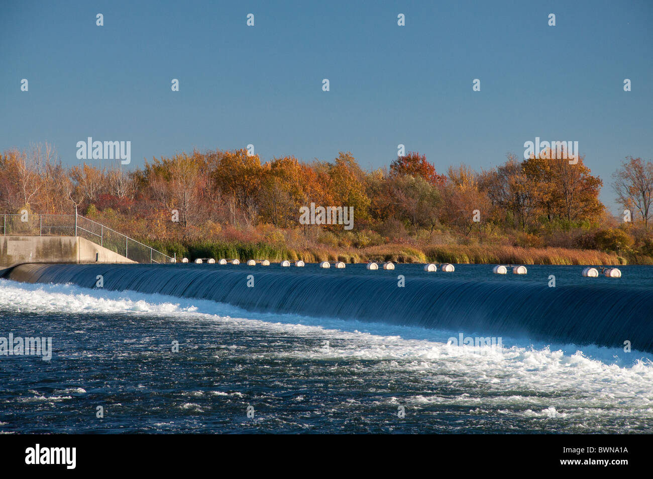 Montreal river dam hi-res stock photography and images - Alamy