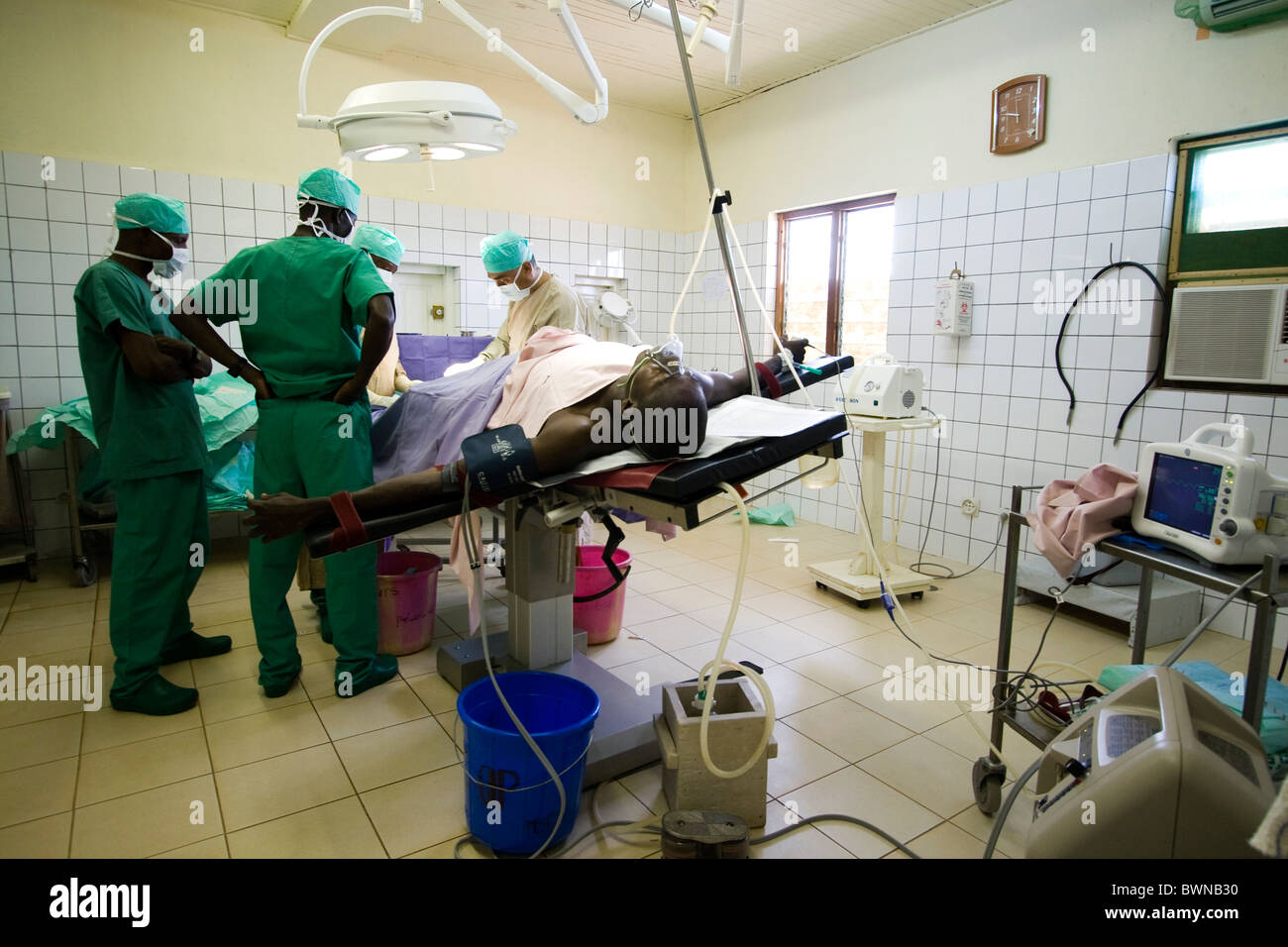 Operating theater in Paoua hospital MSF .Central African Republic Stock ...