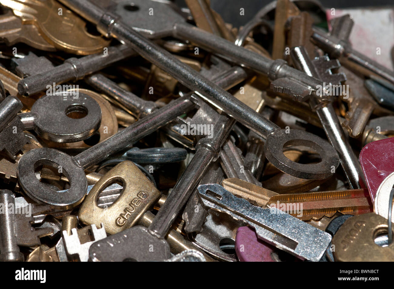 Old lock keys hi-res stock photography and images - Alamy