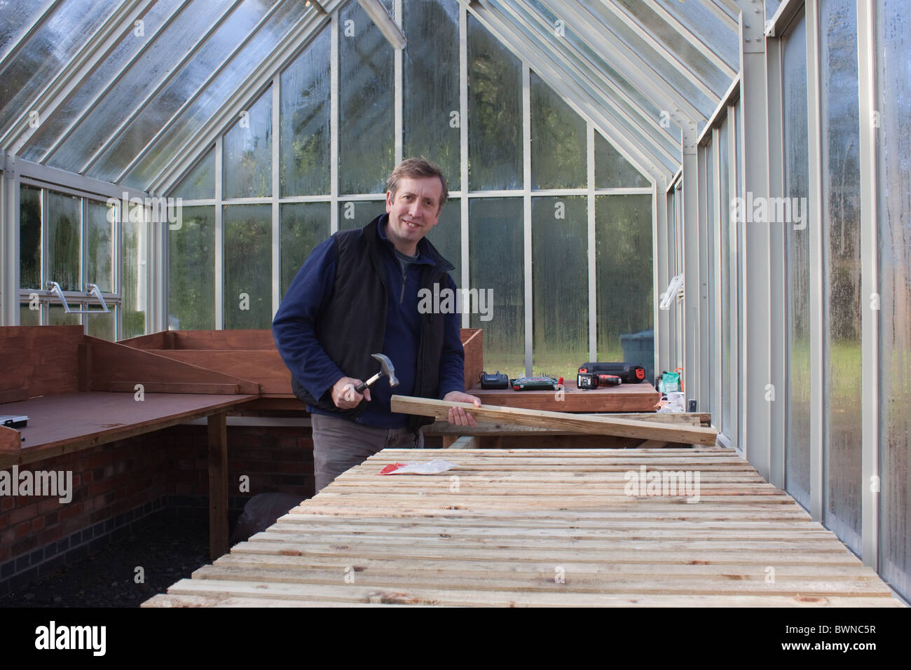 Staging work hi-res stock photography and images - Alamy