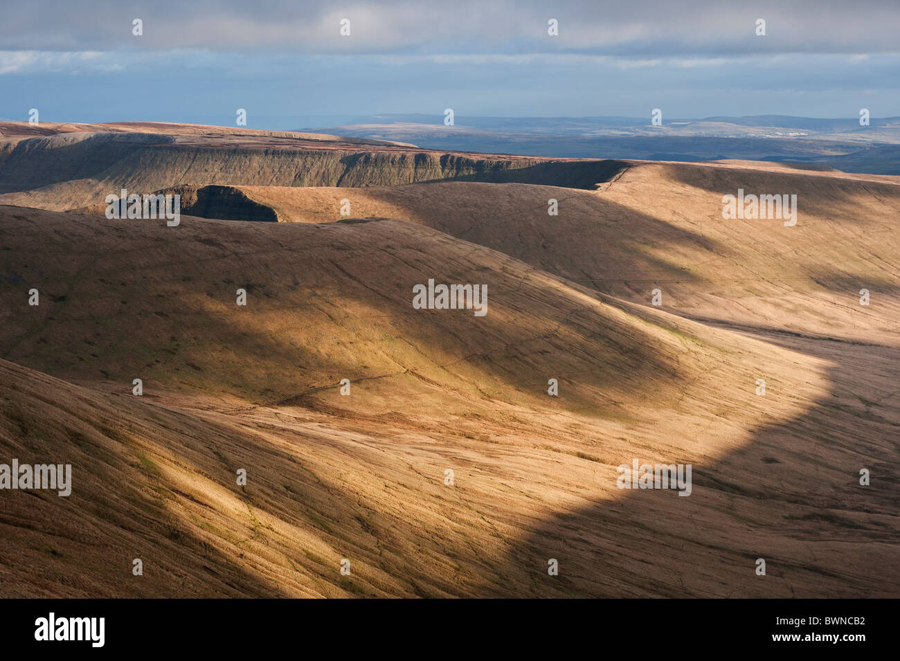 Cribyn and mountain landscape viewed from Pen Y Fan, Brecon Beacons ...