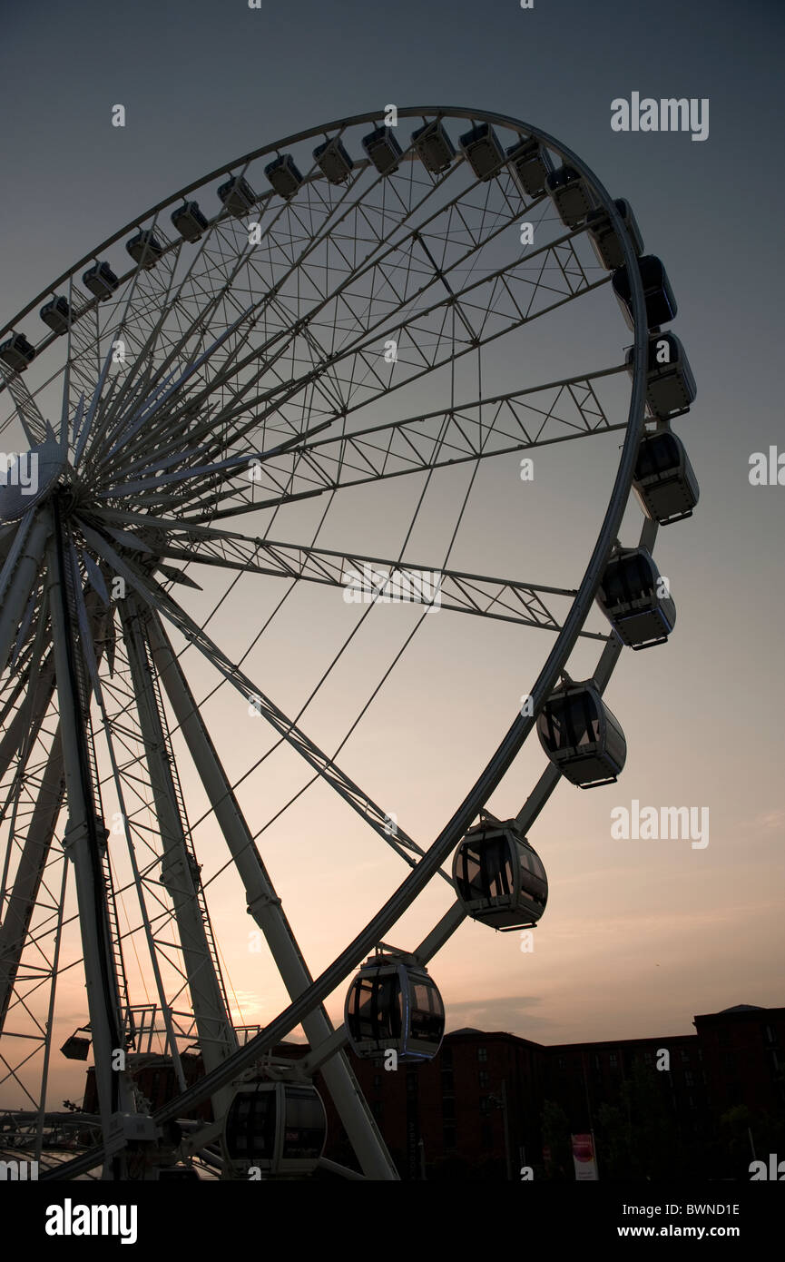 Liverpool Wheel against sunset Stock Photo - Alamy