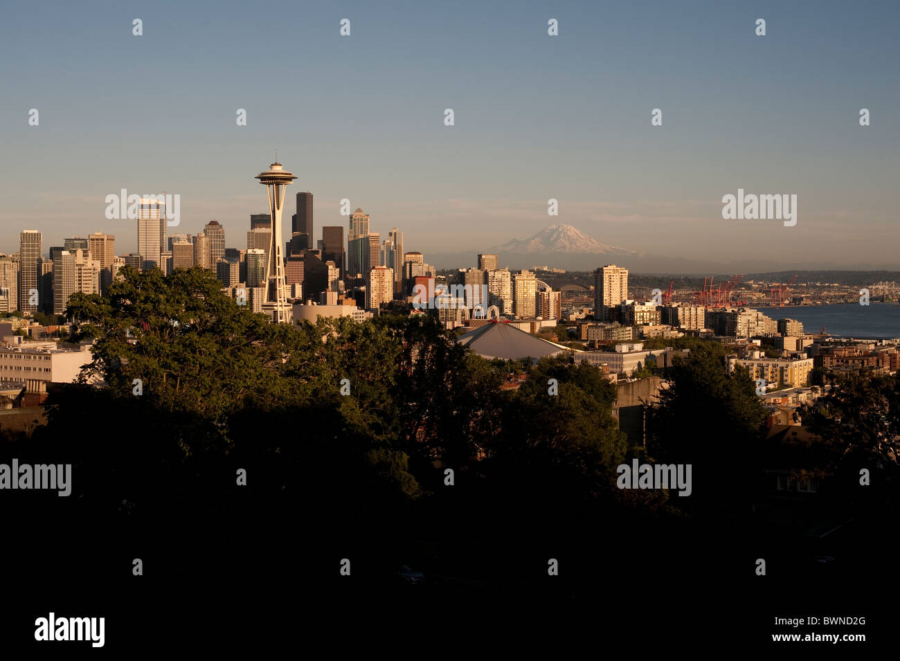 Seattle Mount Rainier Space Needle High Resolution Stock Photography ...