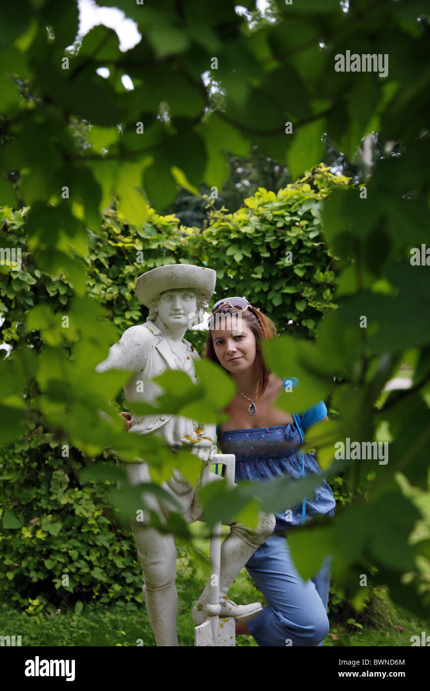 WOMAN STATUE IN SUTTON PARK SUTTON-ON-THE FOREST SUTTON-ON-THE-FOREST ...