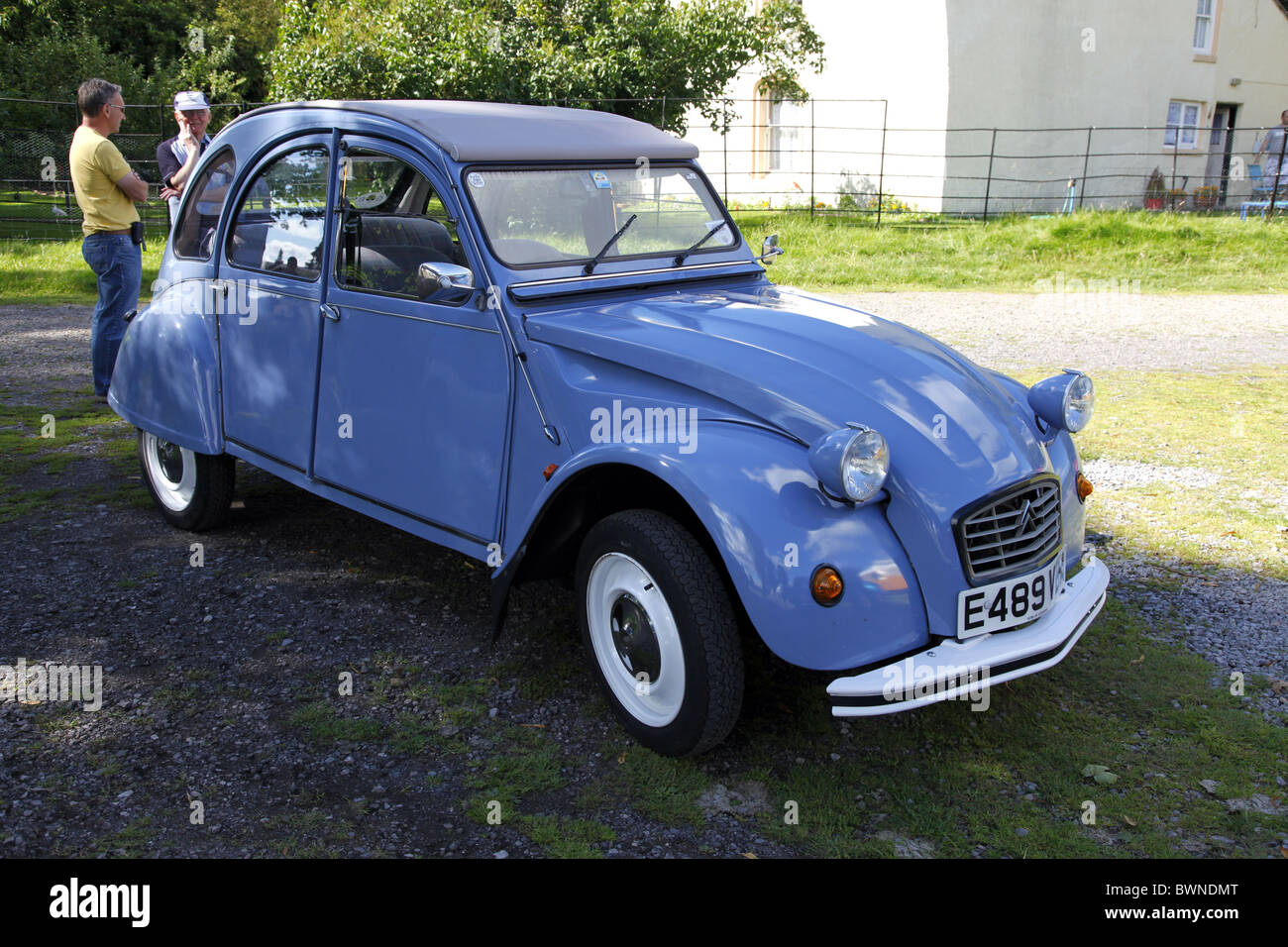 Cv2 car hi-res stock photography and images - Alamy