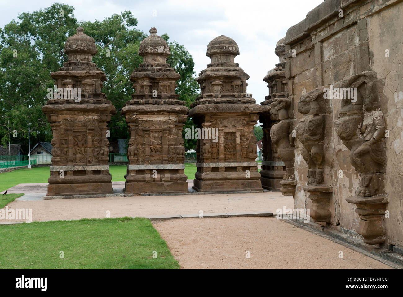 Kailasanatha temple built by Pallava king Narasimhavarman and son ...