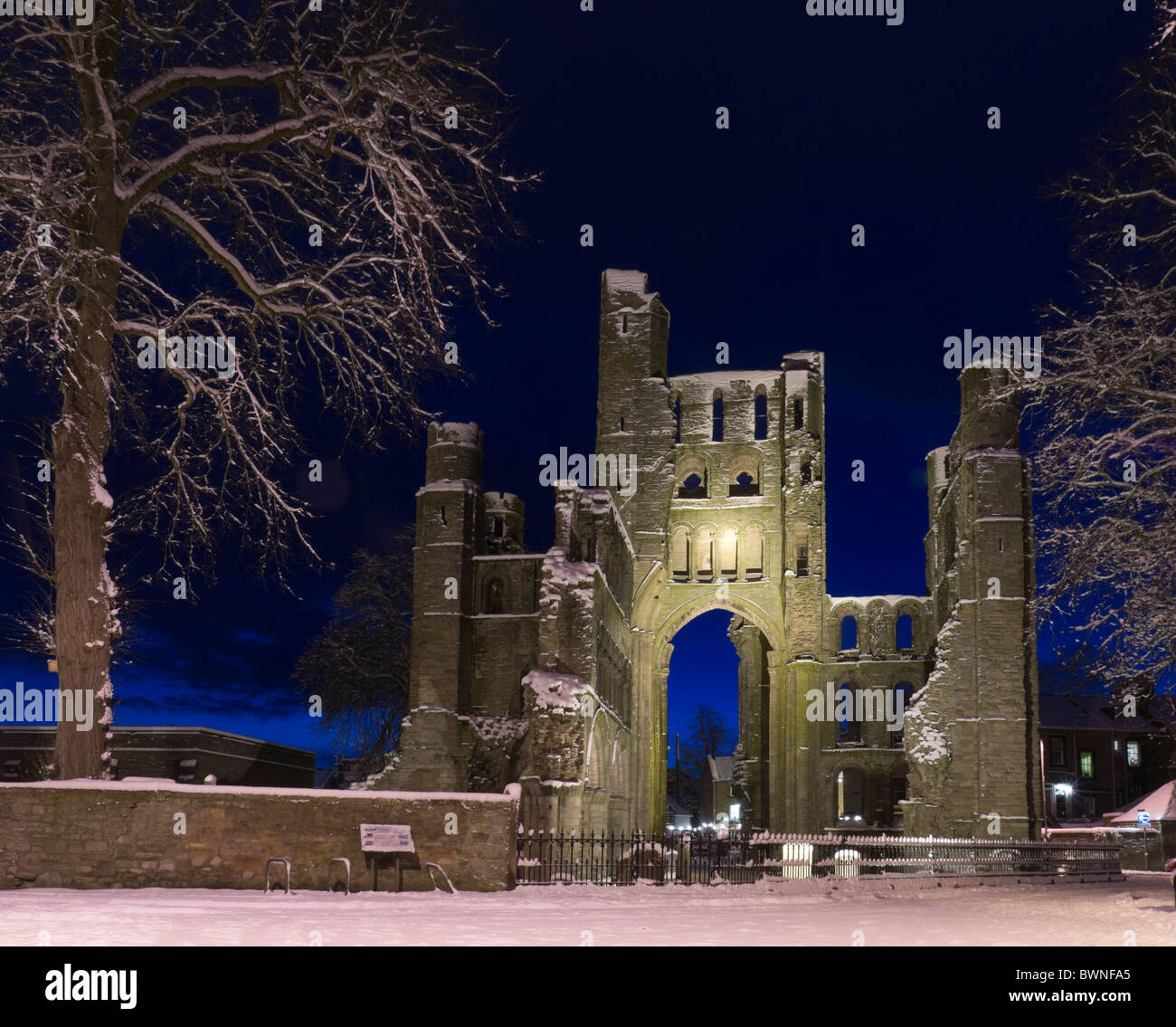 Kelso Abbey floodlit at night in winter snow, Scotland Stock Photo - Alamy