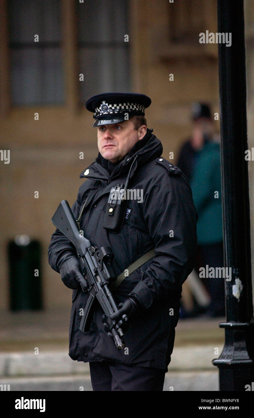 Wary of police hi-res stock photography and images - Alamy