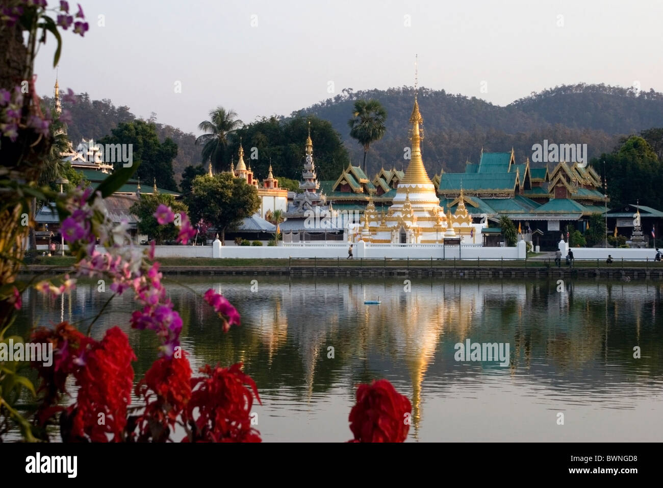 A view of the Jong Kham and Jong Klang temple complex from across Jong ...