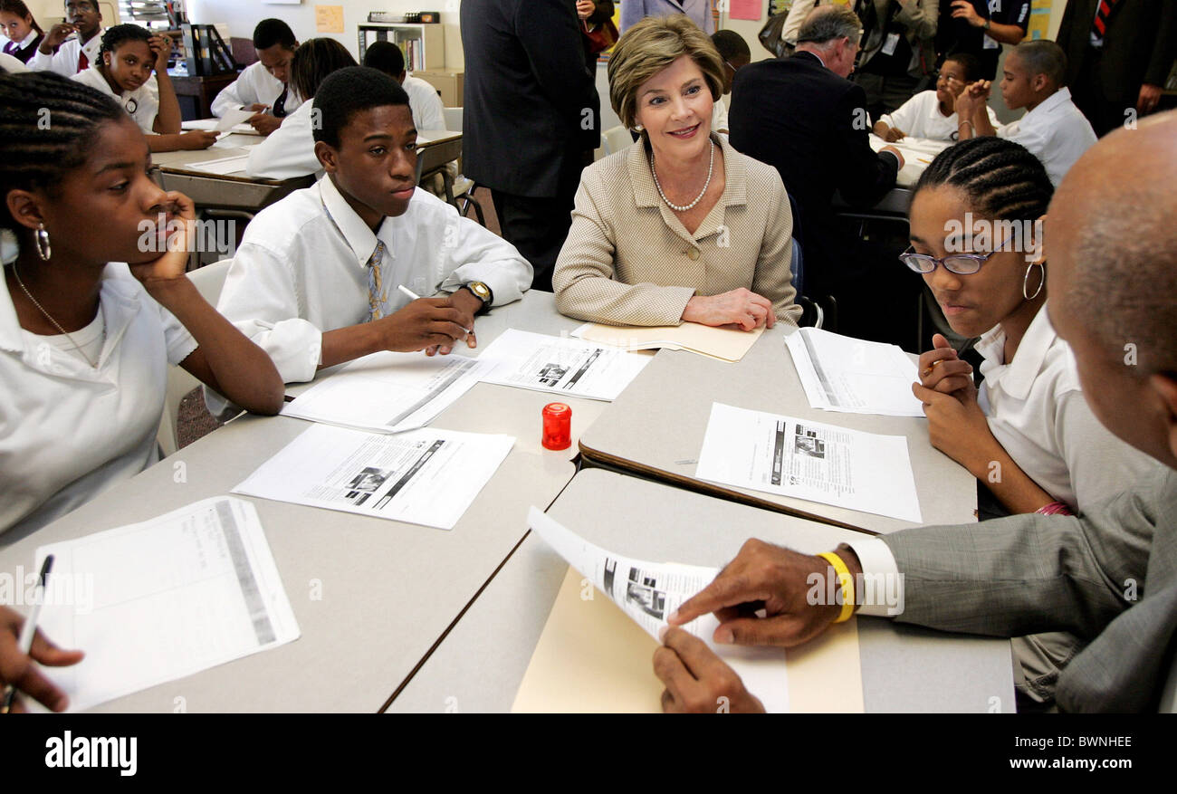 First Lady Laura Bush visits students at SEED School (Schools for ...