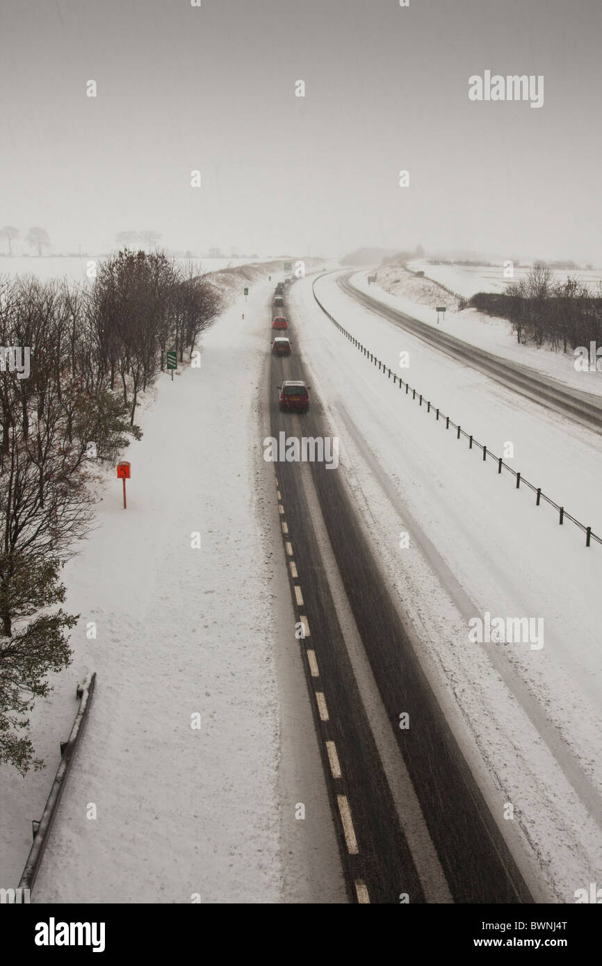 Heavy snow on the roads Stock Photo - Alamy