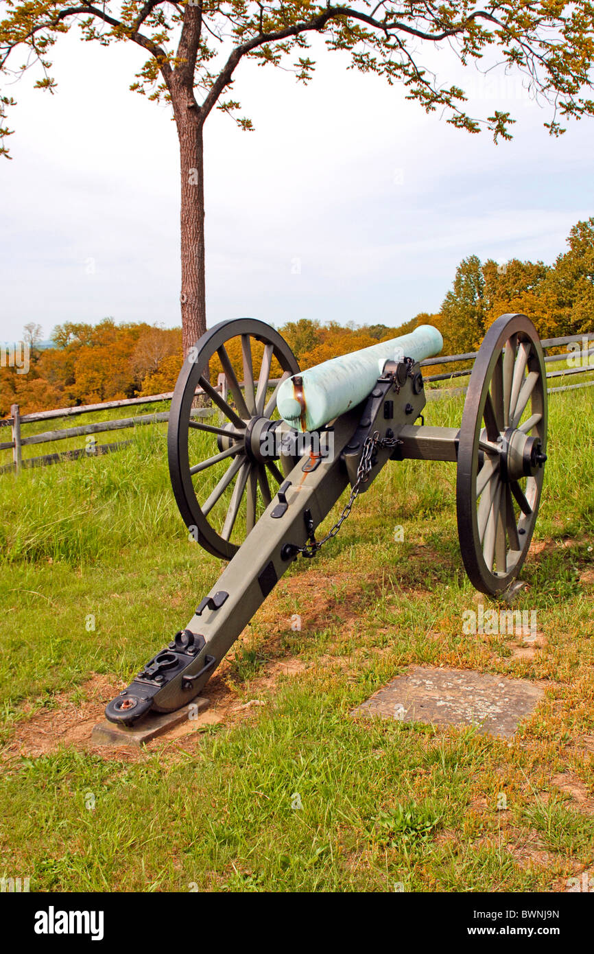 Historic Season Cannons High Resolution Stock Photography and Images ...