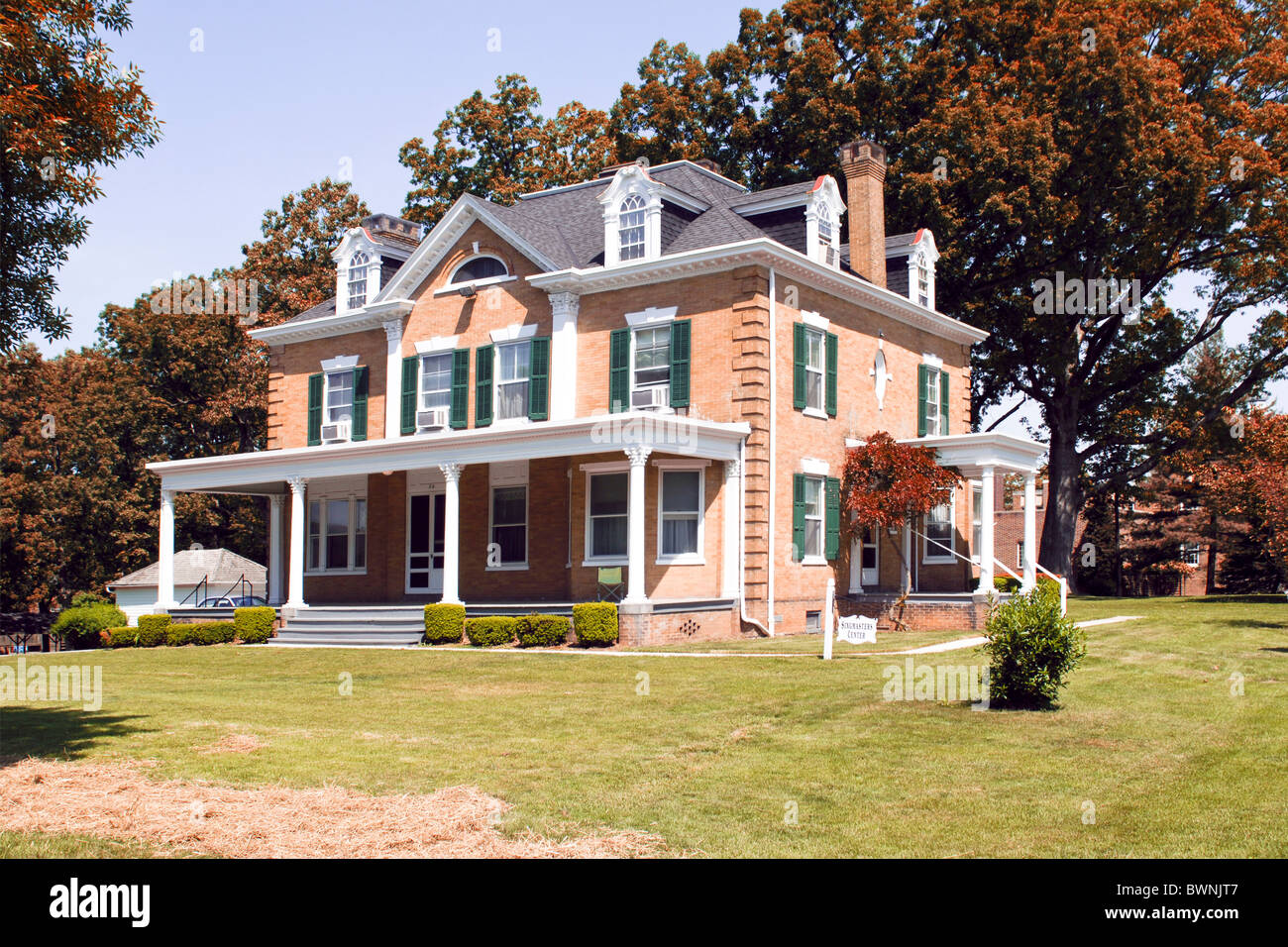 Foreign army headquarters hi-res stock photography and images - Alamy