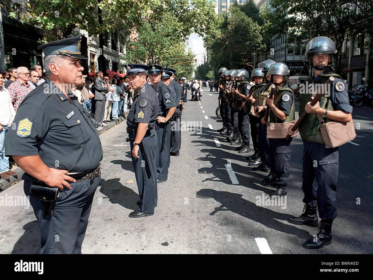 CROWD CONTROL BY RIOT POLICE IN ARGENTINA Stock Photo - Alamy