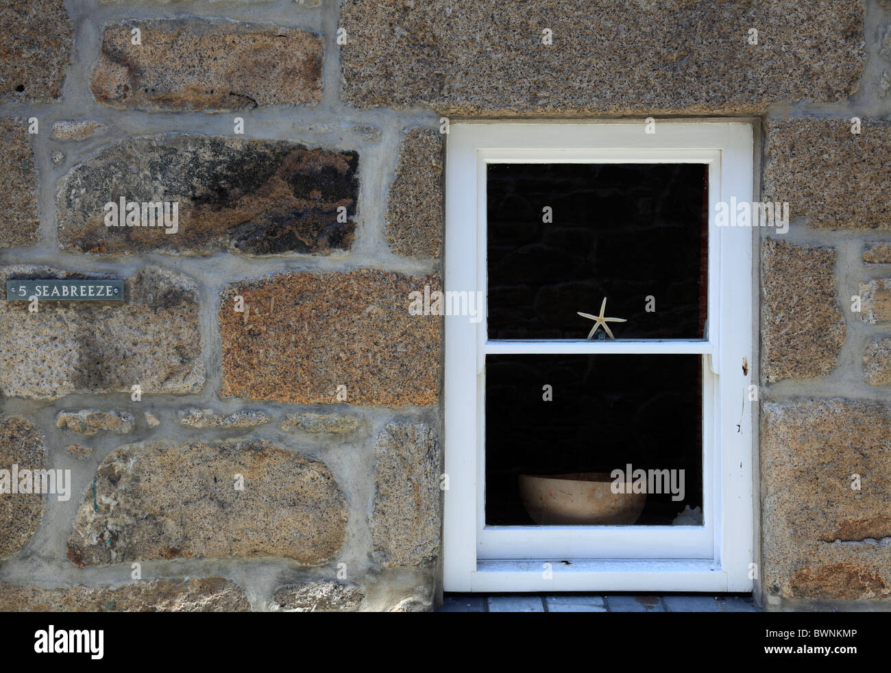 Stone window detail hi-res stock photography and images - Alamy