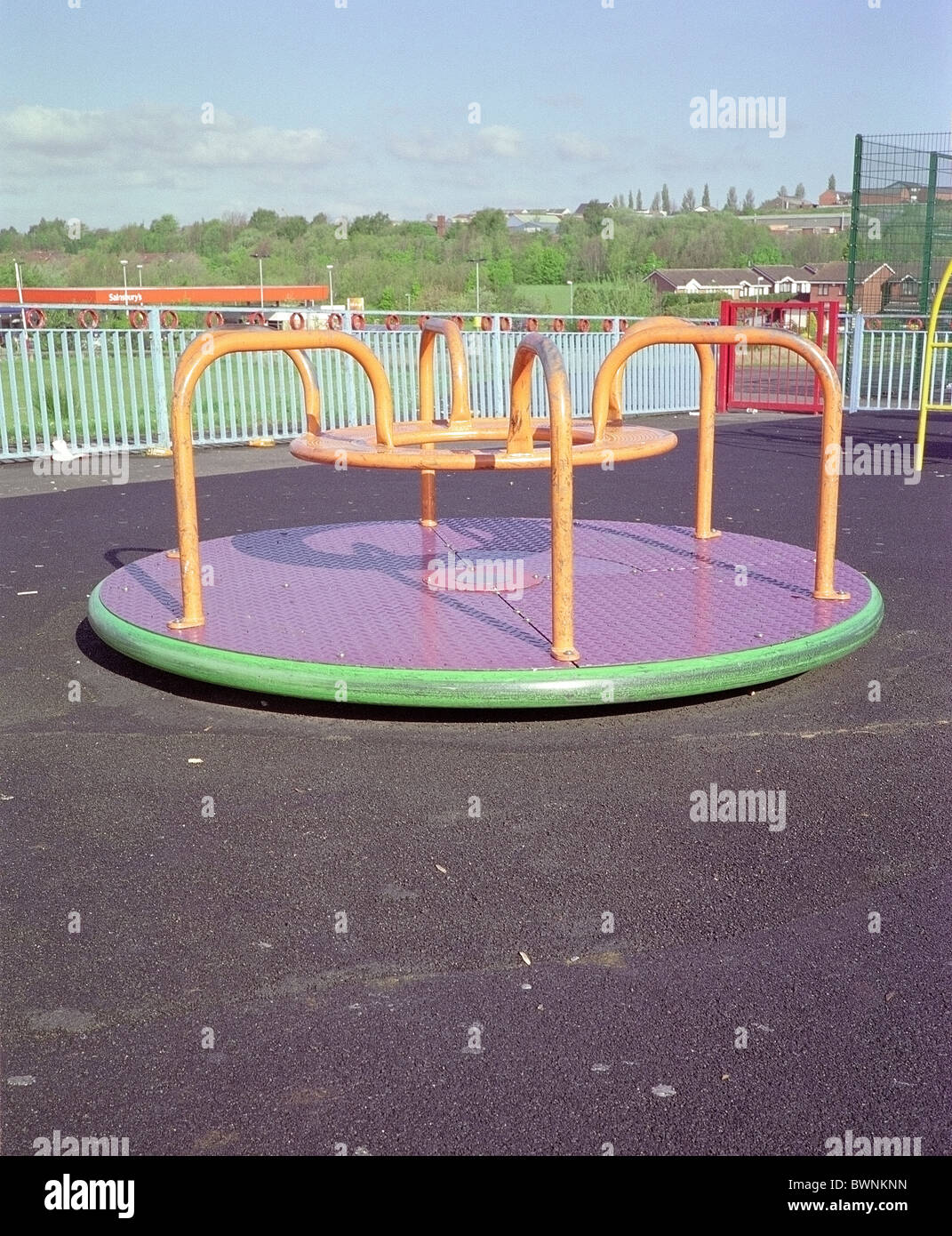 Childrens roundabout hi-res stock photography and images - Alamy