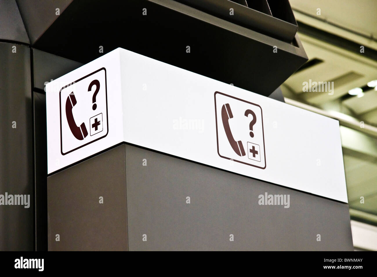 Information board signs hi-res stock photography and images - Alamy