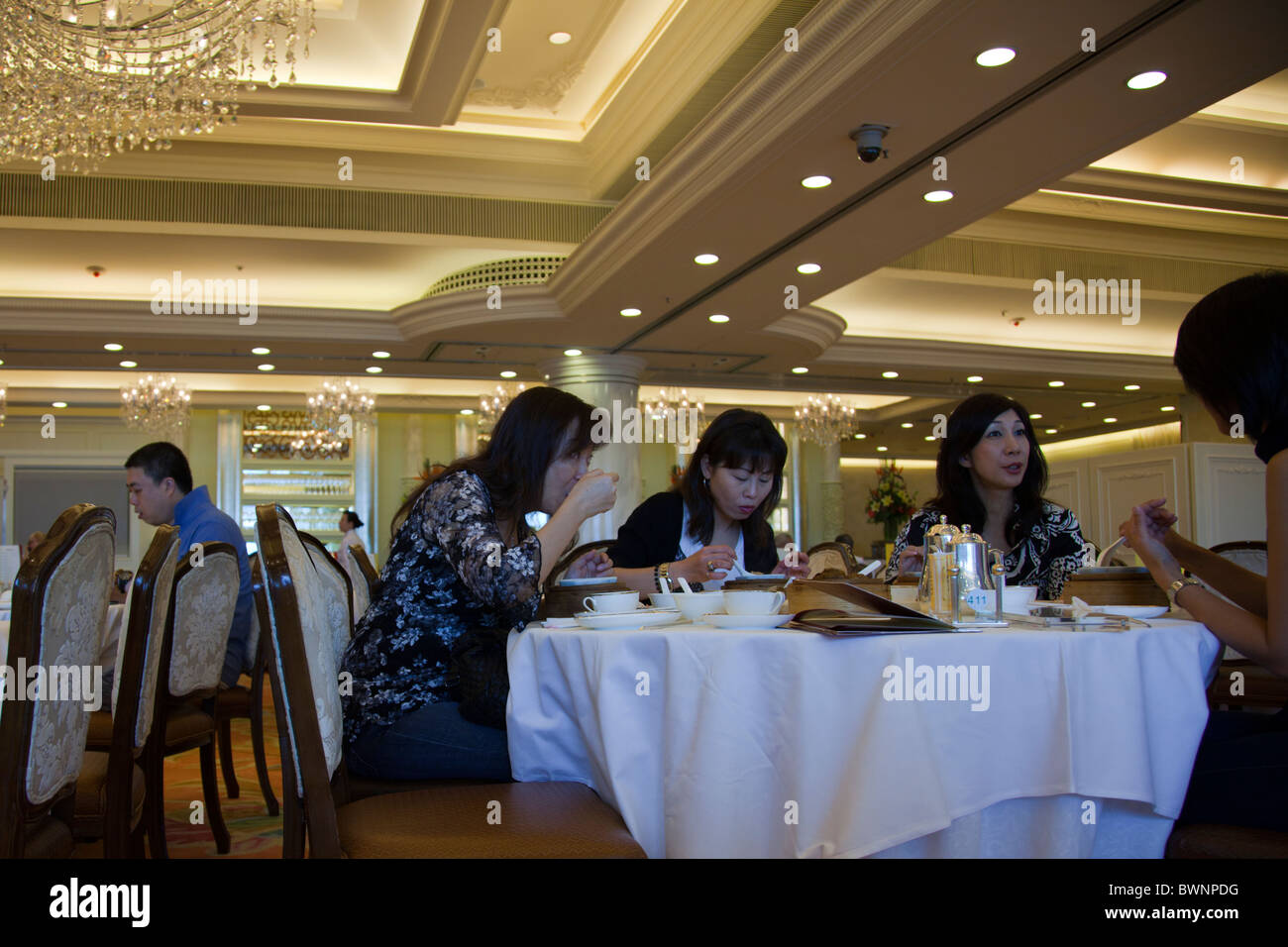 City Hall Maxim's Palace showcases the best of Cantonese cuisine and ...