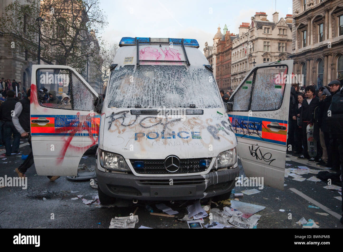LONDON, ENGLAND - Student Demonstration against fee rises and budget ...
