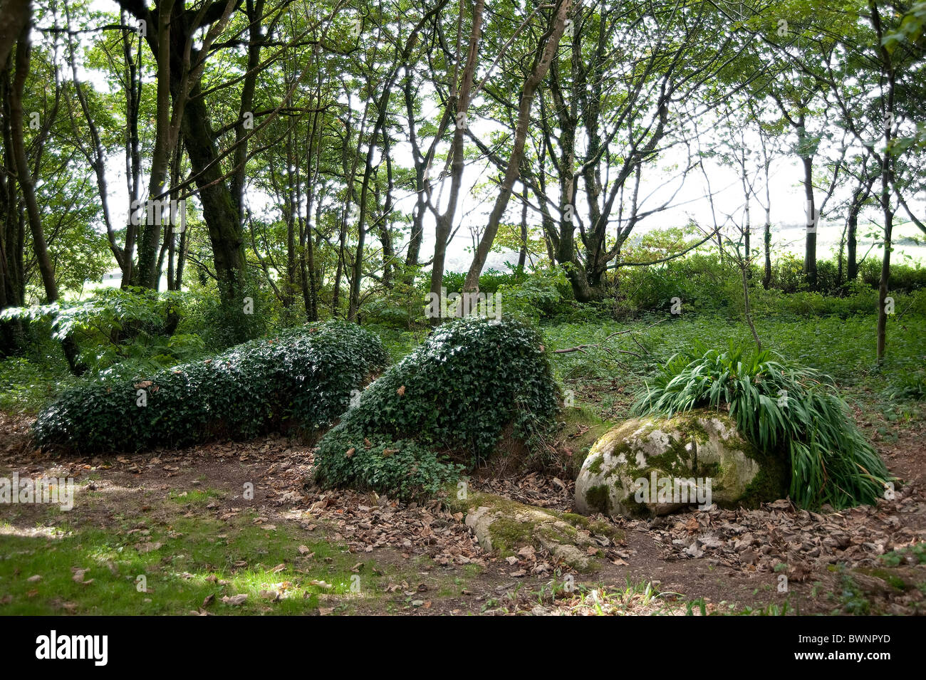 Susan Hills sculpture The Mud Maid at The Lost Gardens of Heligan ...