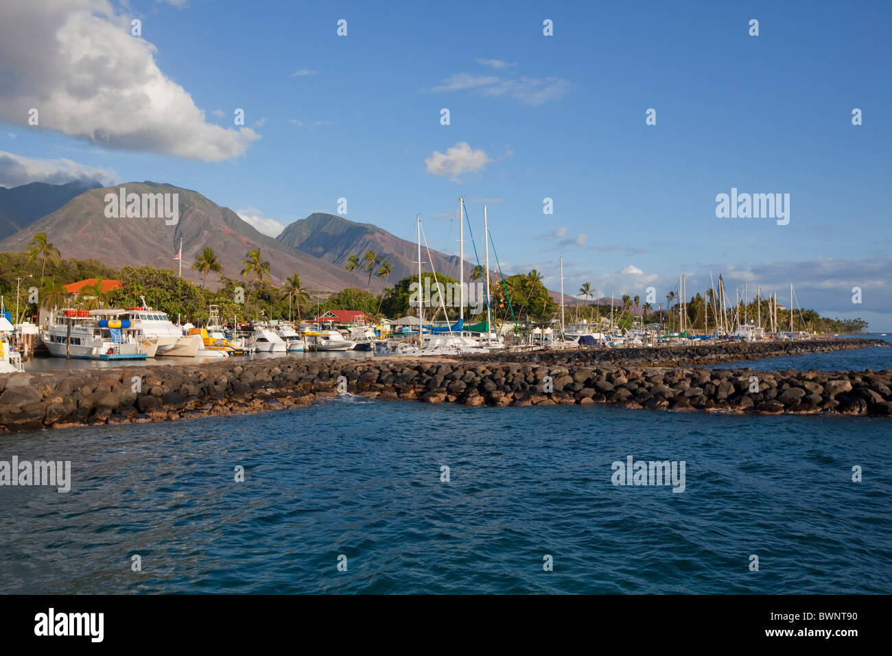 Lahaina Harbor, Maui, Hawaii Stock Photo - Alamy