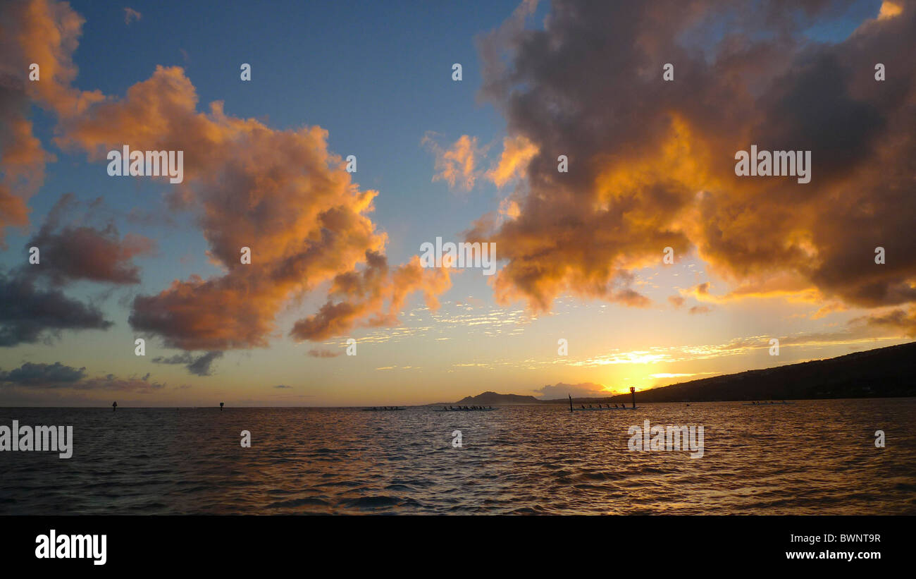 Outrigger canoe, Sunset, Moanalua Bay, Hawaii Kai, Oahu, Hawaii Stock ...