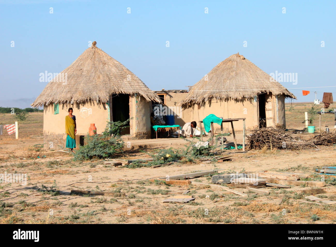 Mud house gujarat india hi-res stock photography and images - Alamy