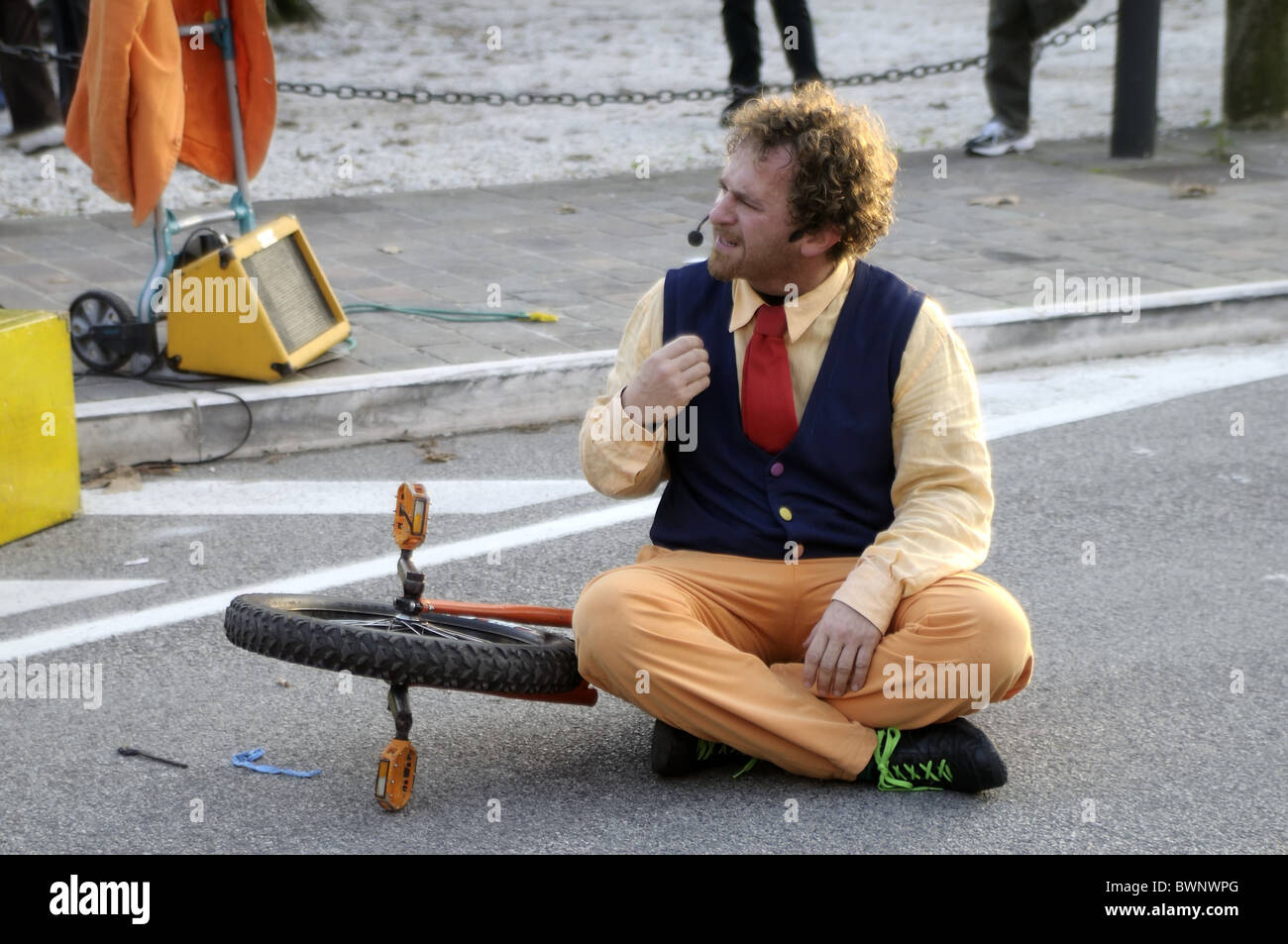 Juggernaut during his performance to Ponte di Barbarano Stock Photo - Alamy