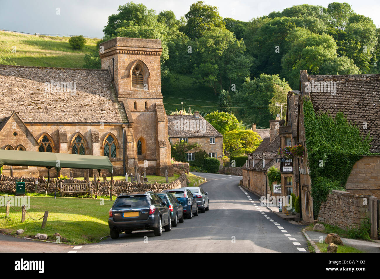 Snowshill cotswolds with car hi-res stock photography and images - Alamy