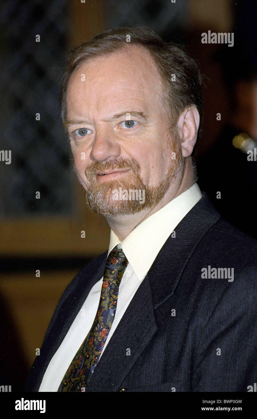 FOREIGN SECRETARY ROBIN COOK AT GUILDHALL, LONDON FOR LUNCH HOSTED BY ...