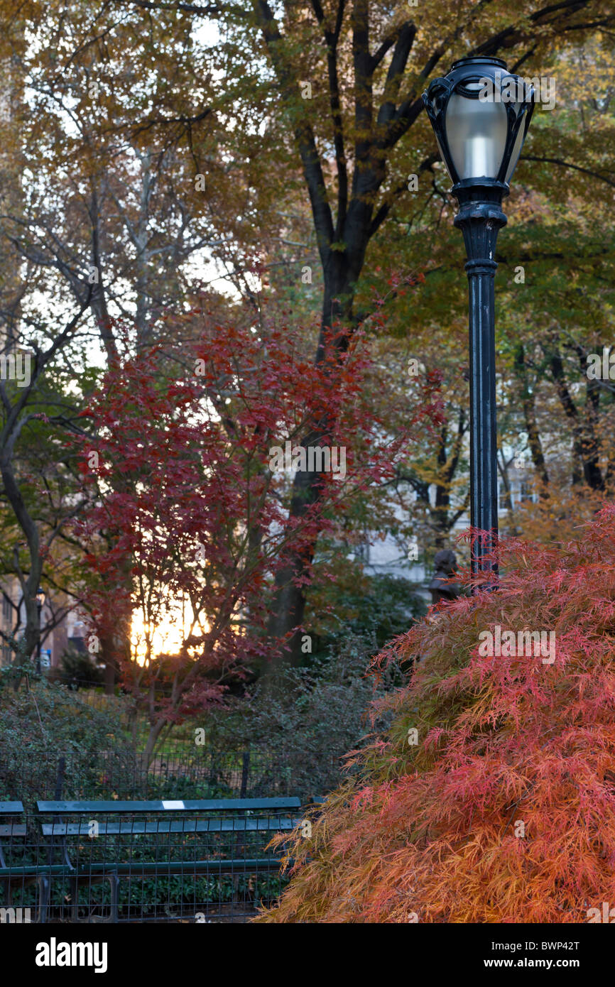 Rising sun street hi-res stock photography and images - Alamy