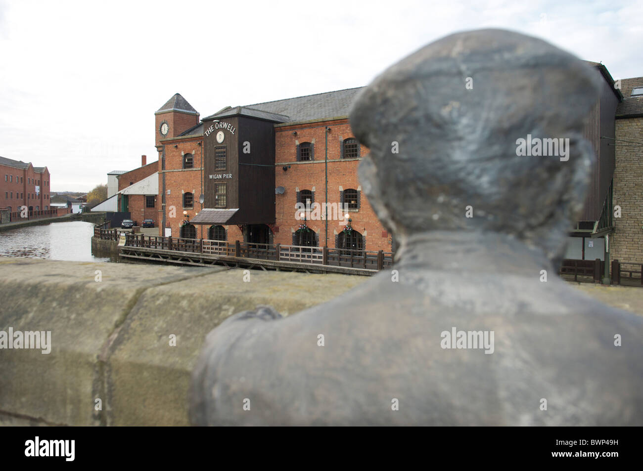 Wigan pier hi-res stock photography and images - Alamy