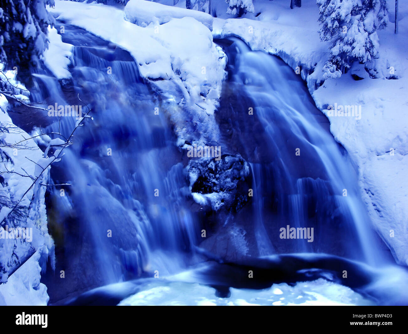 waterfall in winter Stock Photo - Alamy