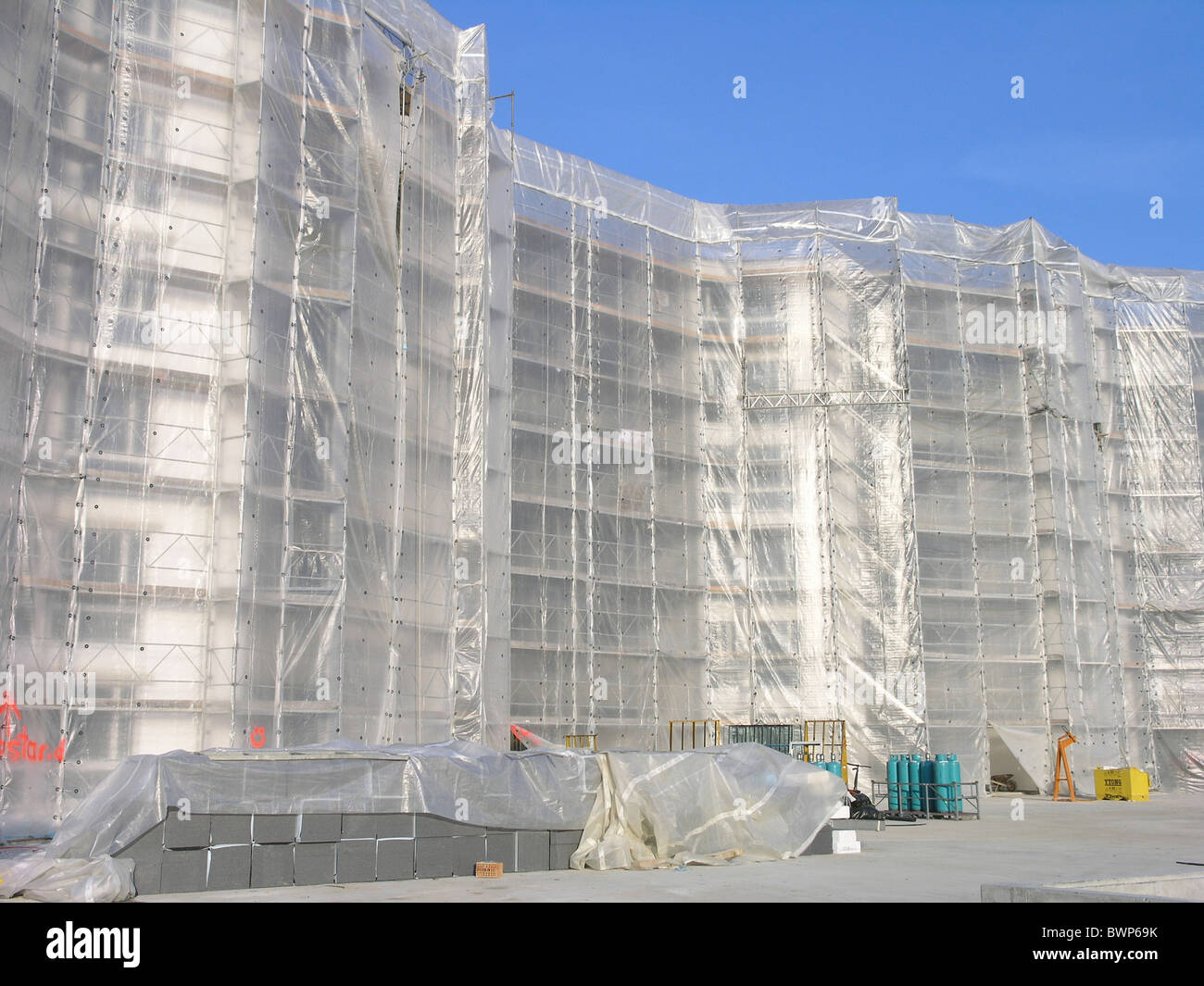 Construction site Building Scaffolding Scaffold Sheeting Structure ...