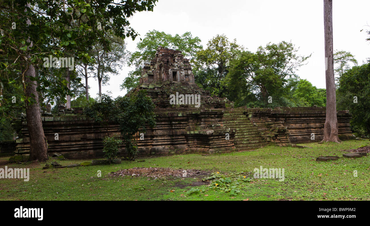 Preah Pithu X. Ruins at archaeological site. Angkor Thom, UNESCO World ...