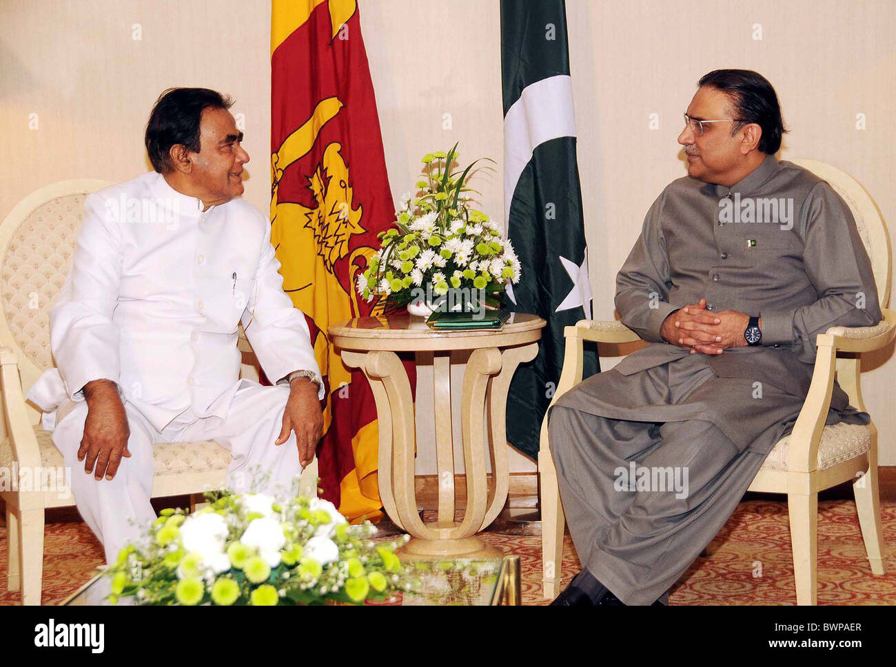 Sri lanka prime minister hi-res stock photography and images - Alamy