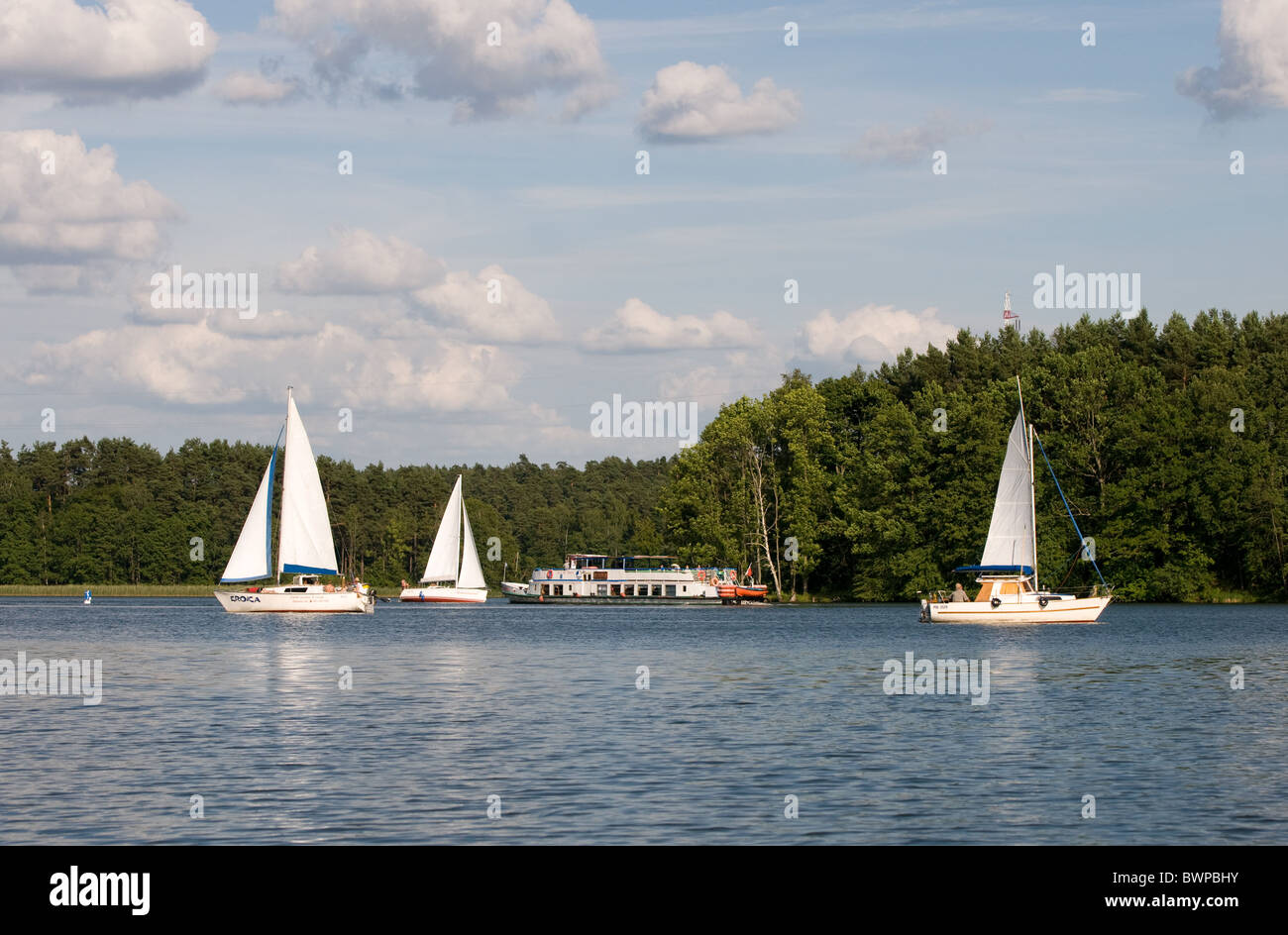People sailing having vacations in Masuria Stock Photo - Alamy