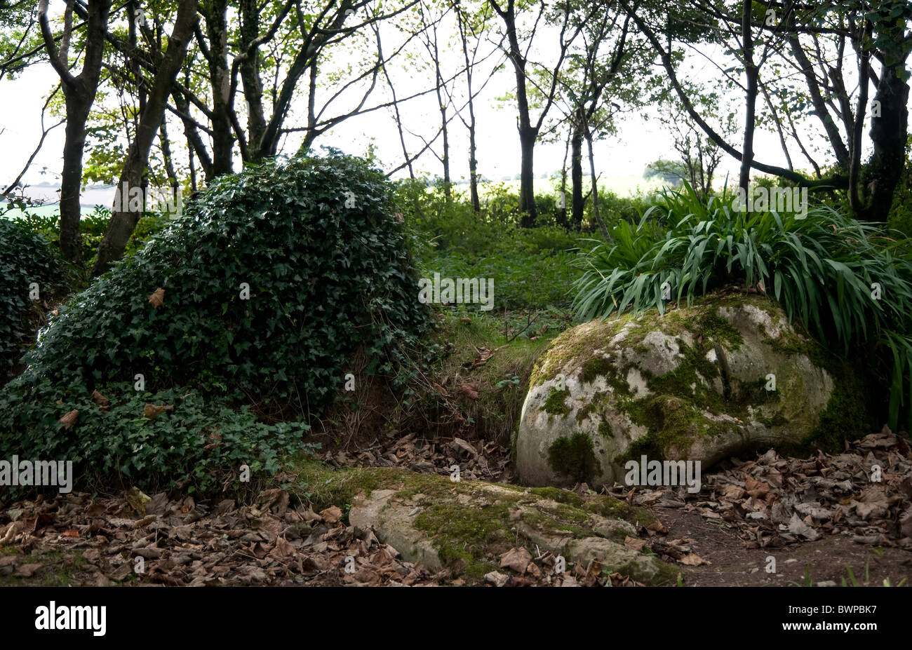 Susan Hills sculpture The Mud Maid at The Lost Gardens of Heligan ...