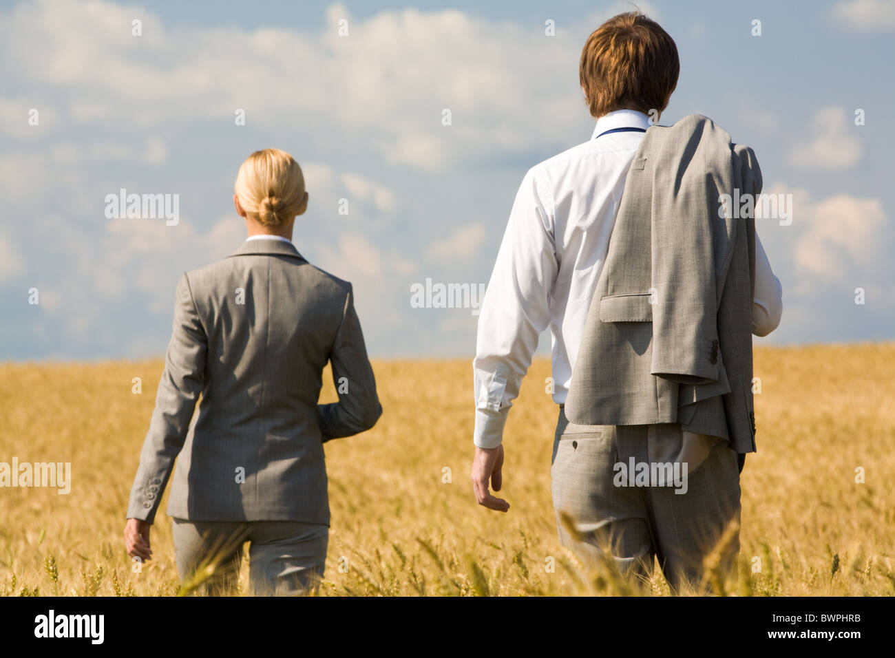Back view walking business team hi-res stock photography and images - Alamy