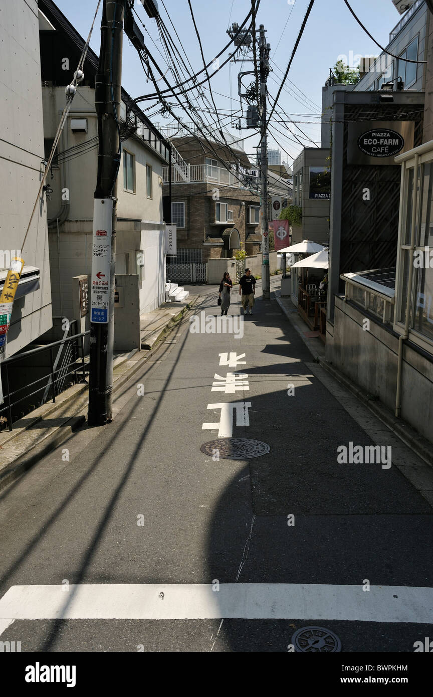 Small, quiet side street near Takeshita street, Harajuku Tokyo, Japan ...