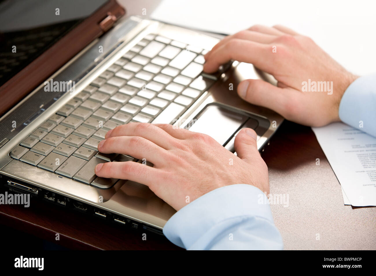 Fingers over keyboard laptop hi-res stock photography and images - Alamy