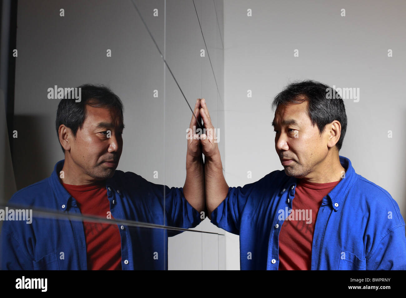 Portrait of the Japanese writer Haruki Murakami Stock Photo - Alamy