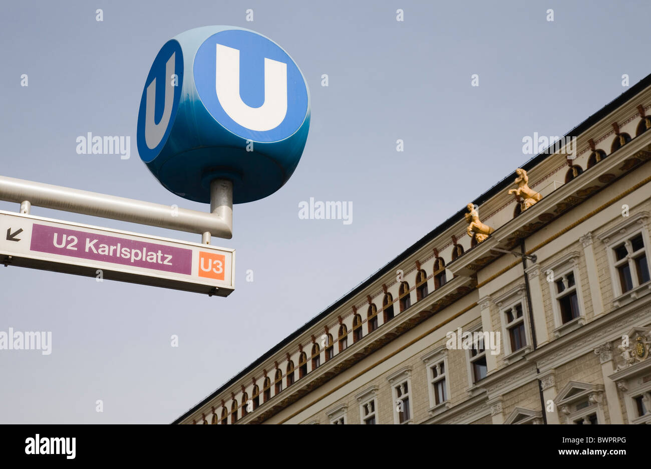 U bahn sign vienna hi-res stock photography and images - Alamy